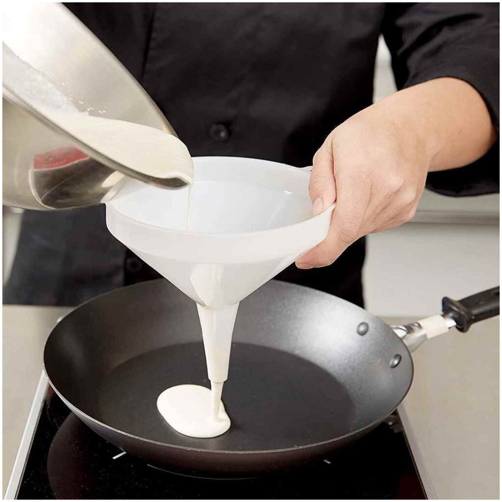 PVC Oil Funnel (Keep)